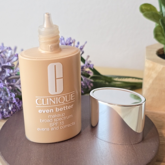 Clinique | Makeup | Clinique Even Better Foundation Makeup Spf 5 Golden ...
